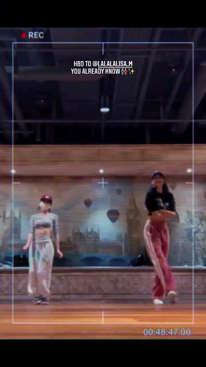 210327 cheshir_haaIGストーリーアップデートw /リサ - TKHUNT