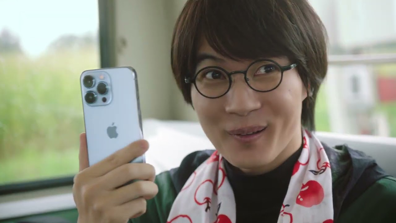 神木隆之介、松本穂香、中川大志TVCM 意識高すぎ！高杉くん 「全身りんご」篇 KDDI「au」 - TKHUNT