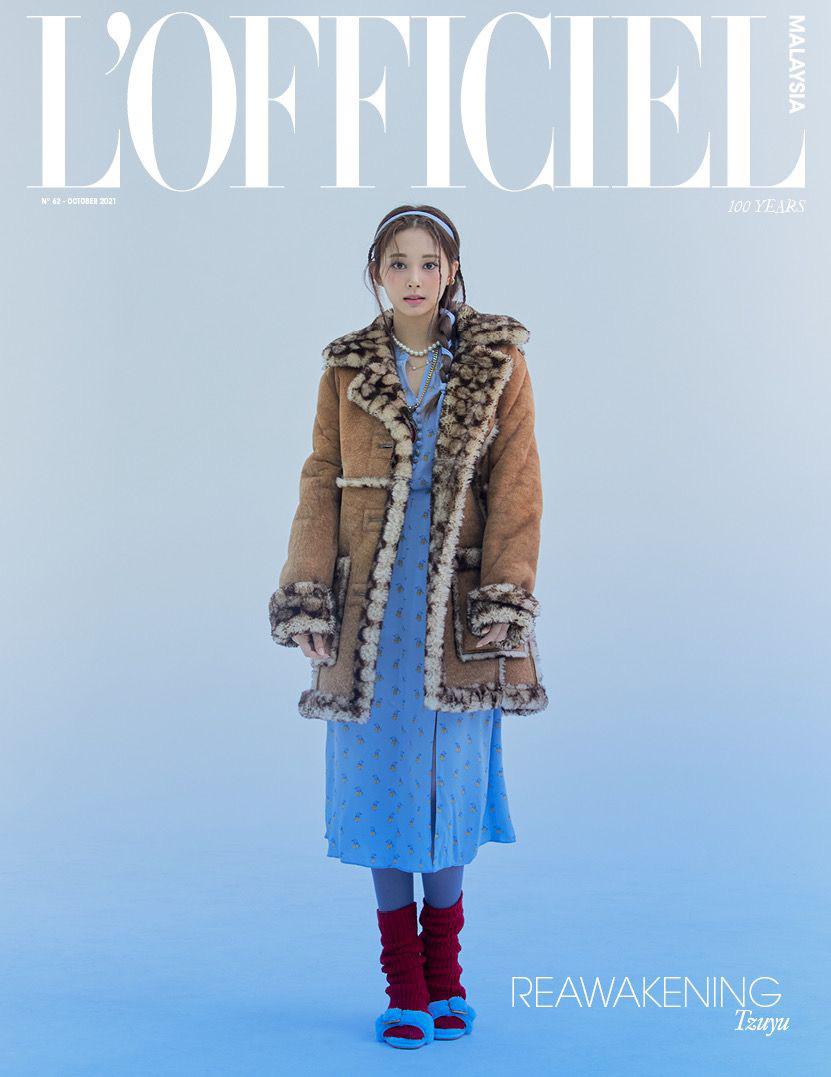 TwiceTzuyu-ロフィシェルマレーシア2021年10月雑誌の表紙 - TKHUNT