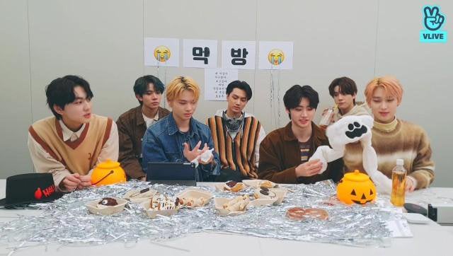 211031 [V LIVE] 最後のショーㅠㅠ😭😭 - TKHUNT