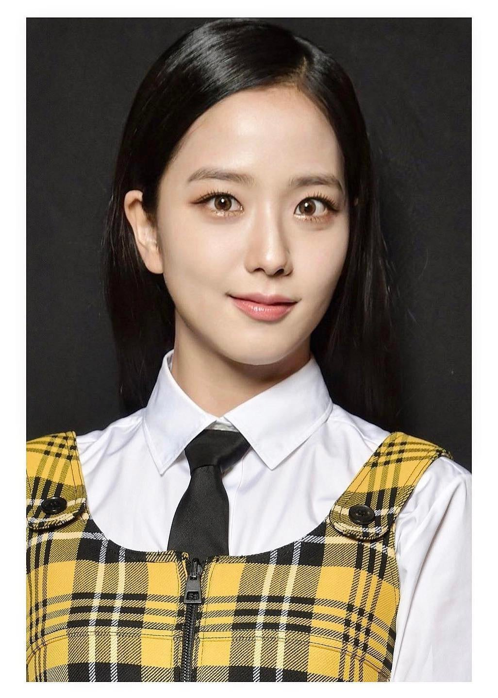 220304 stephanefeugerephotography IG Update w/ Jisoo - TKHUNT