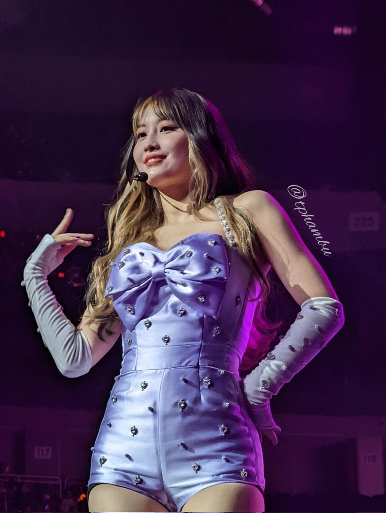 220228 - Gorgeous Momo - TKHUNT