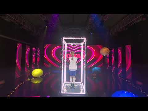 MEGAMAX-ハグ（VRバージョン） - TKHUNT