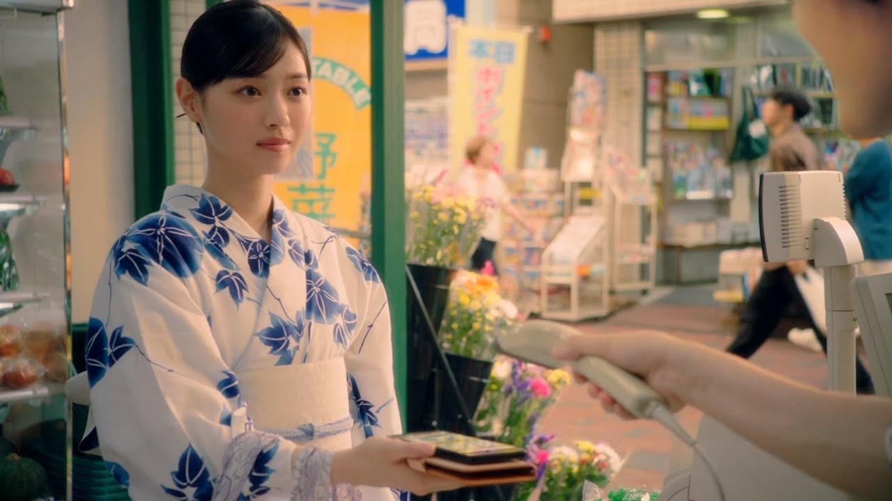 西野七瀬、色気全開の浴衣姿で神木隆之介を魅了！？ au『意識高すぎ！高杉くん』新CM「大抽選会」篇 - TKHUNT