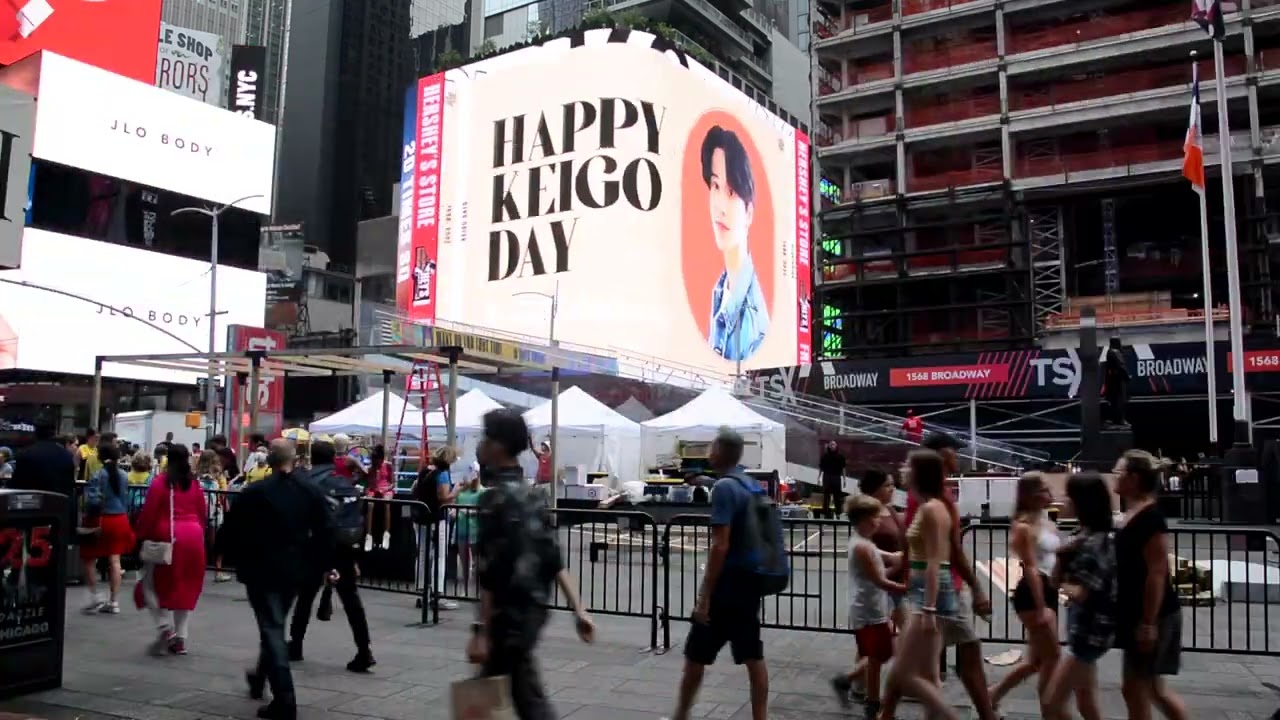 佐藤景瑚くんセンイルビジョン広告 2022年 【NYタイムズスクエア】現地撮影版 - TKHUNT