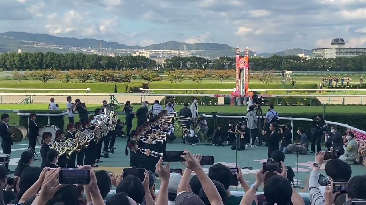 阪神競馬場 秋華賞2022 G1ファンファーレ(現地撮影) - TKHUNT