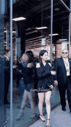 220915 am3lina Twitter アップデート - Dahyun すごい格好 - TKHUNT