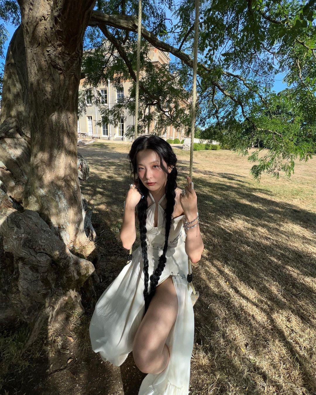 Red Velvet スルギ - 1st Mini Album : 28 Reasons (アルバムトレーラー + ジャケットビハインドイメージ) - TKHUNT