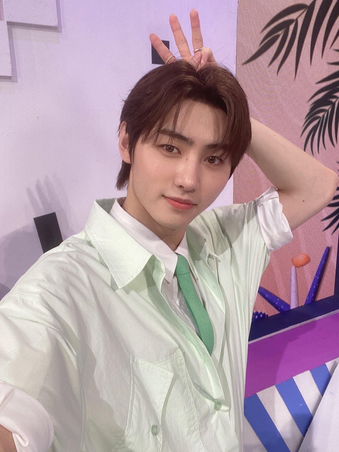 220805 ミュージックバンク Twitter: ソンフンとジフ！ - TKHUNT