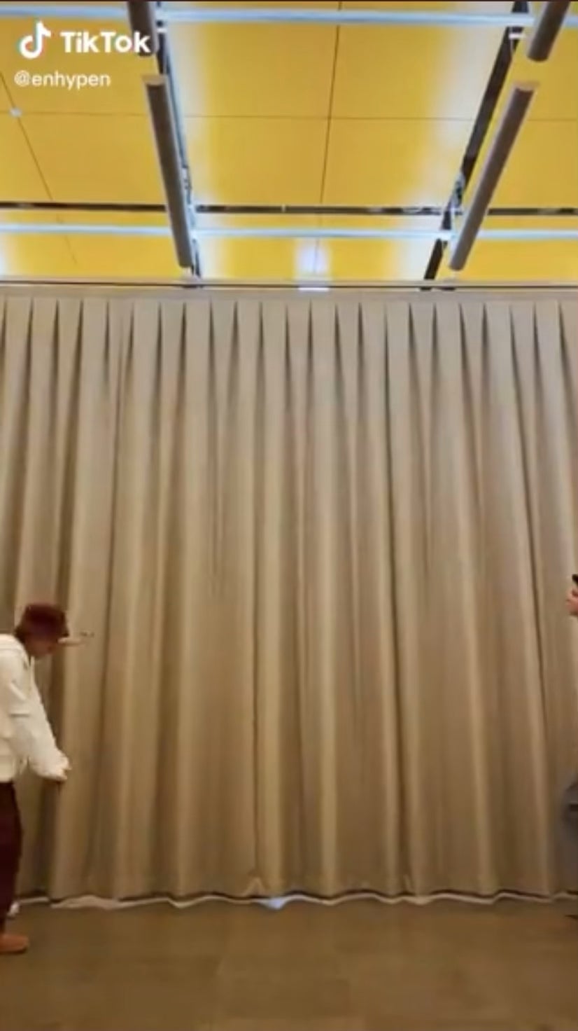 220805 Tiktok: New Hope Club の Jake と Niki と Reece と Blake! - TKHUNT