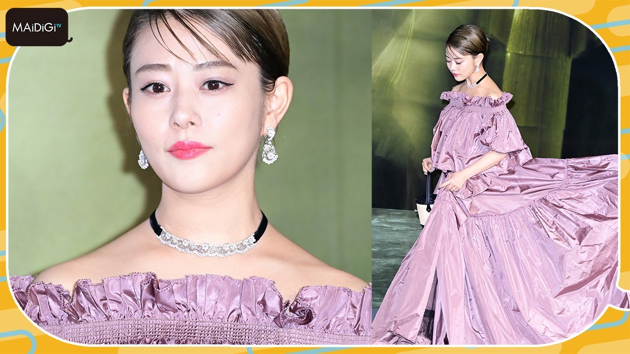 高畑充希、フラメンコモチーフのボリュームドレスで大胆肩出し 「クリスチャン・ディオール、夢のクチュリエ」展プレビュー - TKHUNT