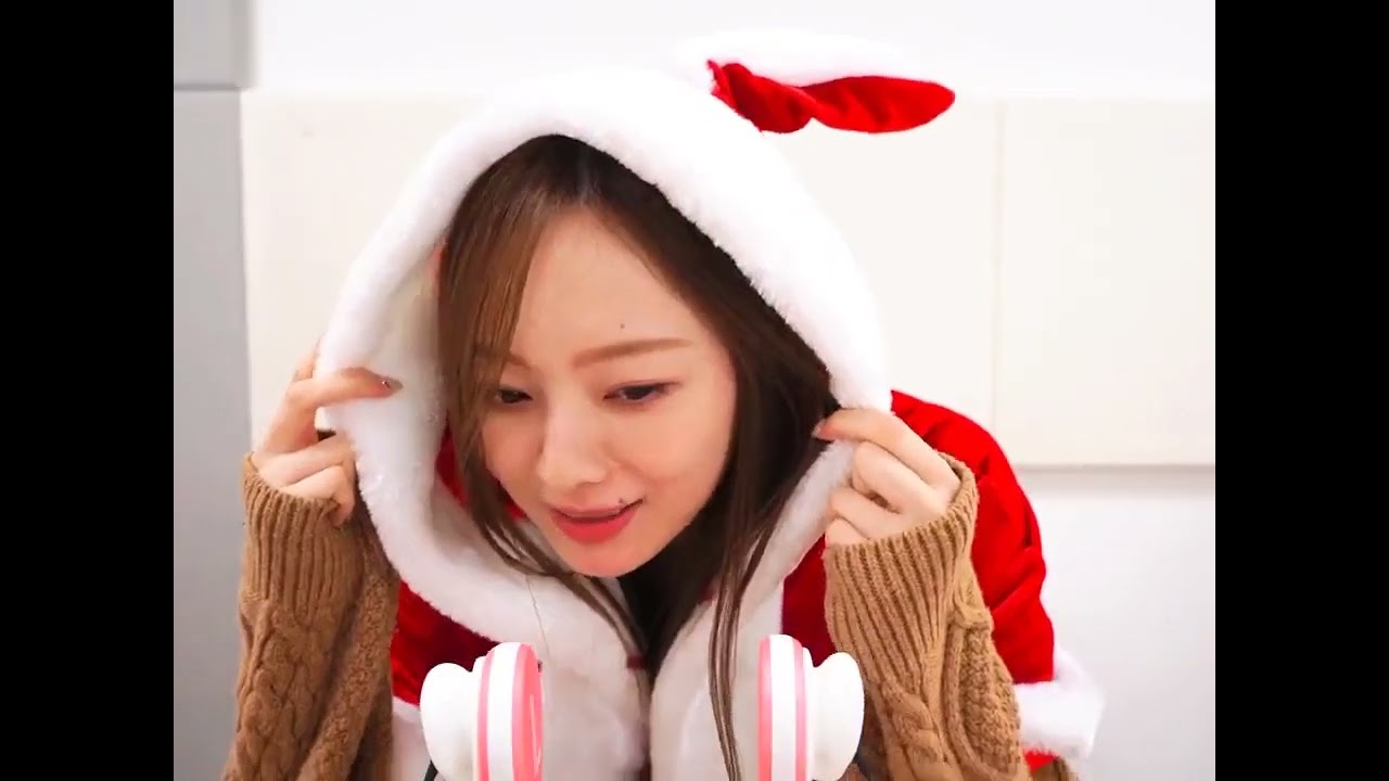 20221225 梅澤美波 乃木坂46写真集 乃木撮VOL.03【公式】twitter - TKHUNT