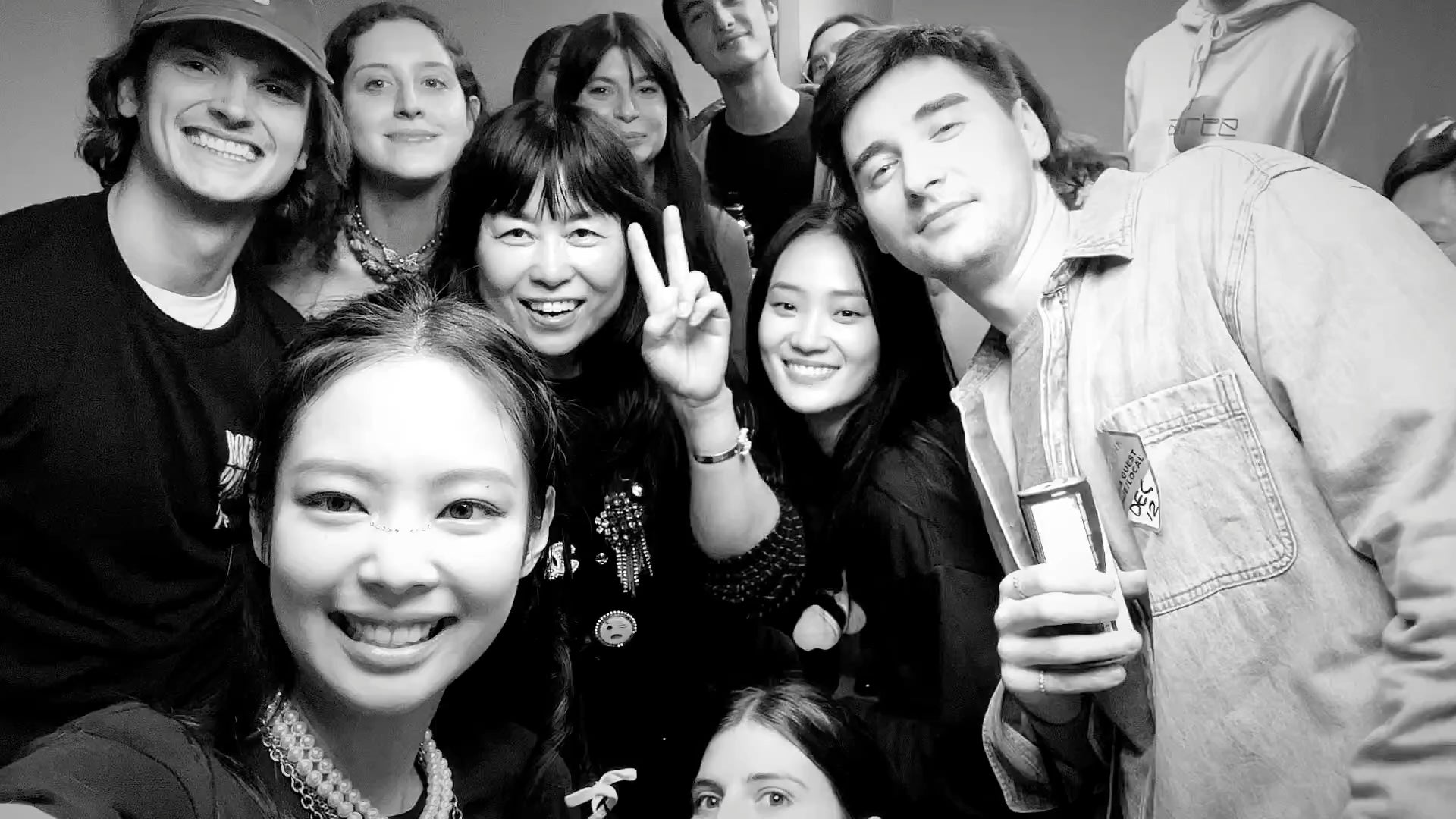 221213 olegmoscal IG ストーリー更新 w/ジェニー - TKHUNT