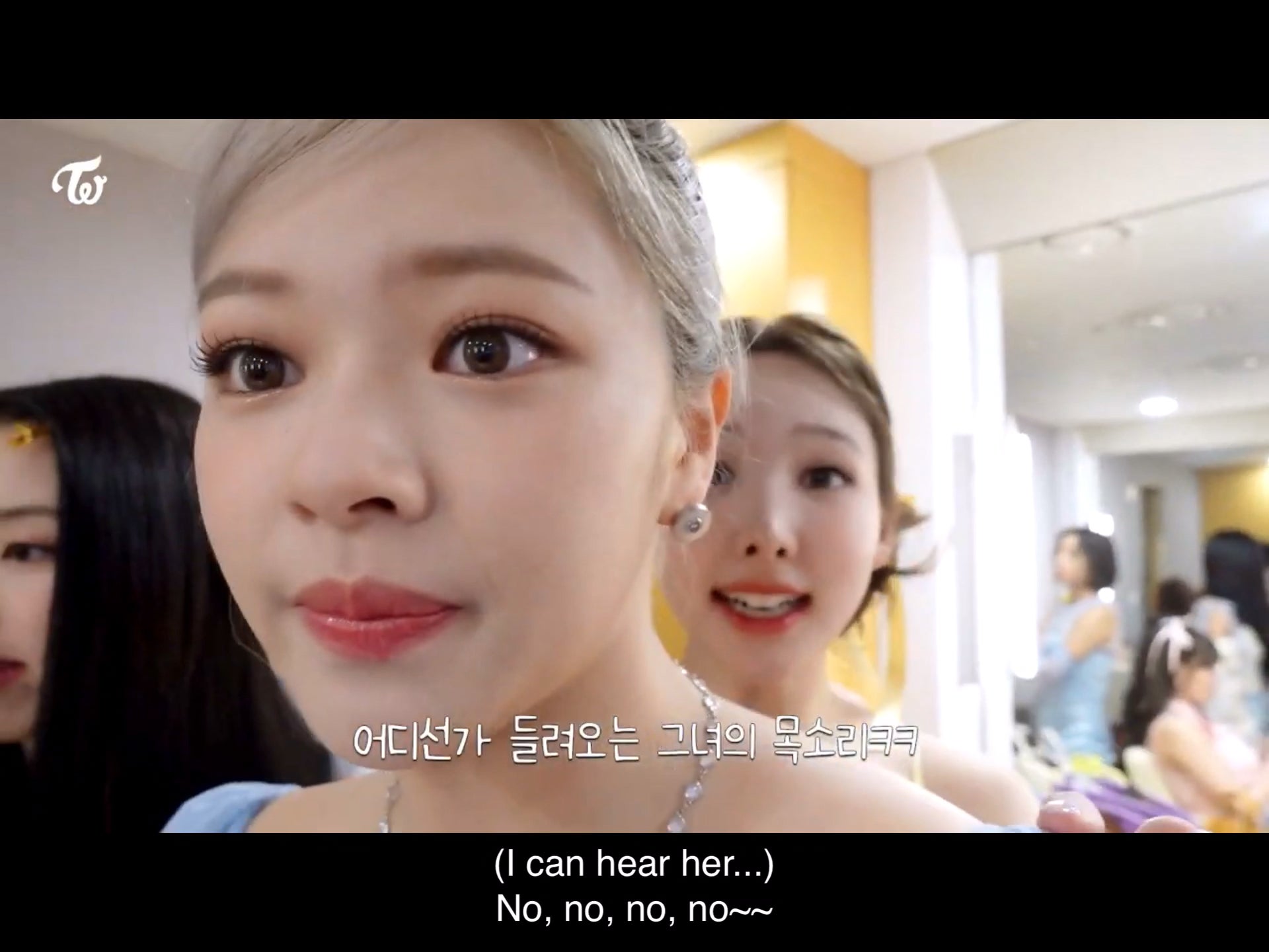 221011 - 幼稚なナヨン (ft. ジョンヨン、チェヨン、モモ) - TKHUNT