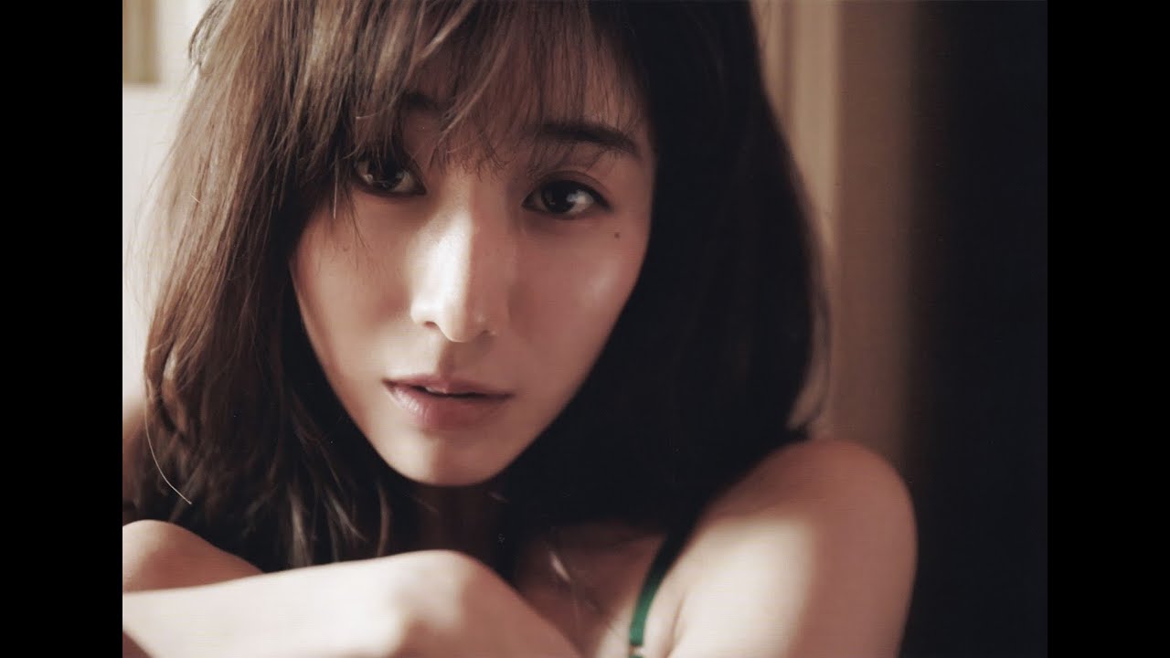 Minami Tanaka(田中みな実)/[写真集] 『Sincerely yours...』 - TKHUNT