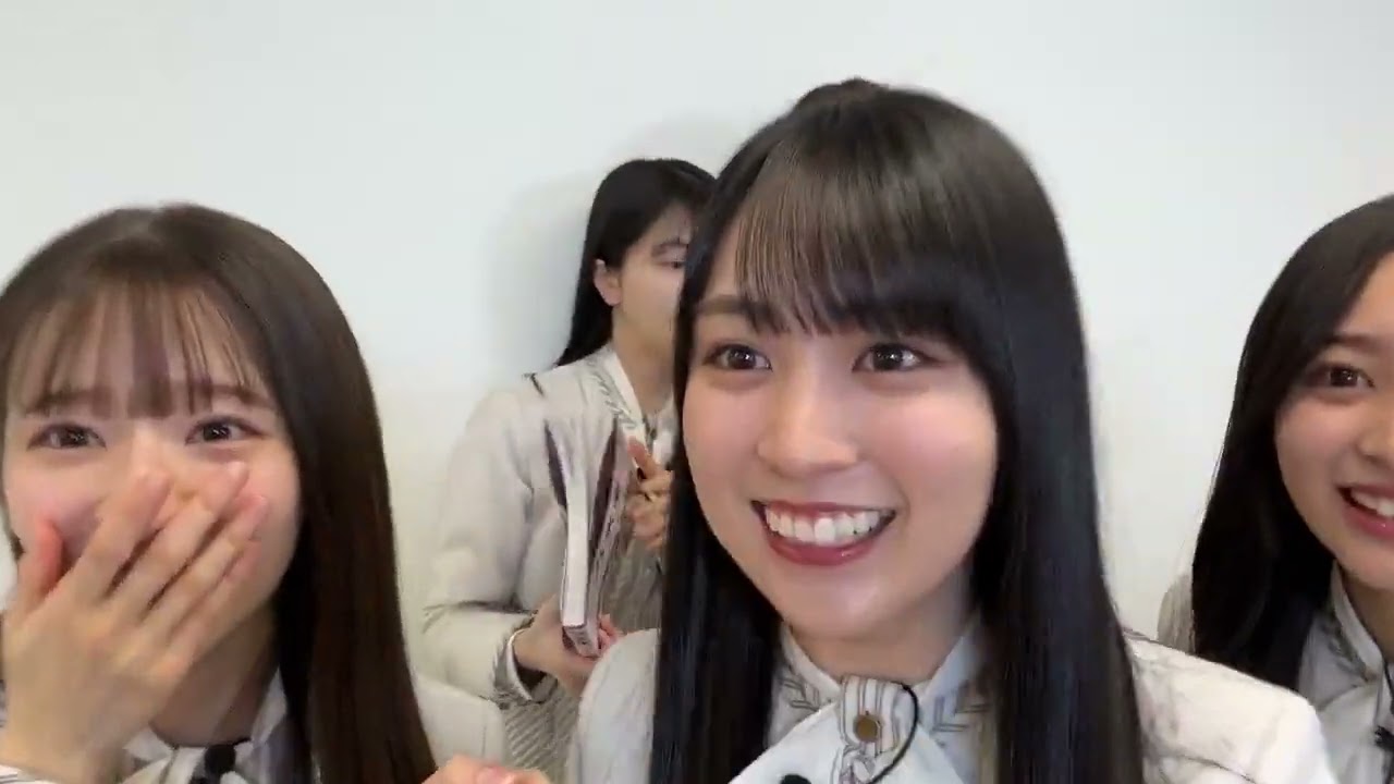 20230124 久保史緒里 梅澤美波 菅原咲月 賀喜遥香 井上和 乃木坂46写真集 乃木撮VOL.03【公式】twitter - TKHUNT