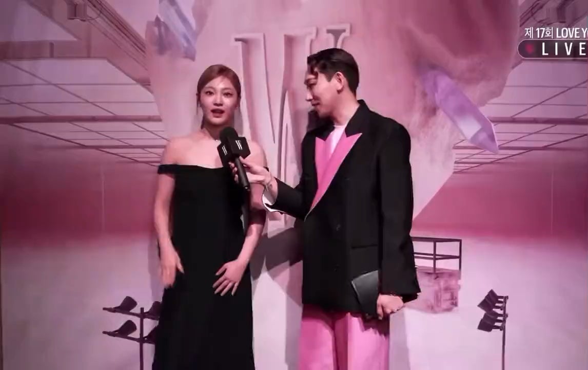 221028 Ningning @ W 韓国の LOVE YOUR W (ミニインタビュー) - TKHUNT