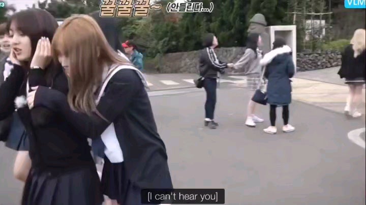 モモがジヒョに食べ物を盗聴 ft TWICE - TKHUNT