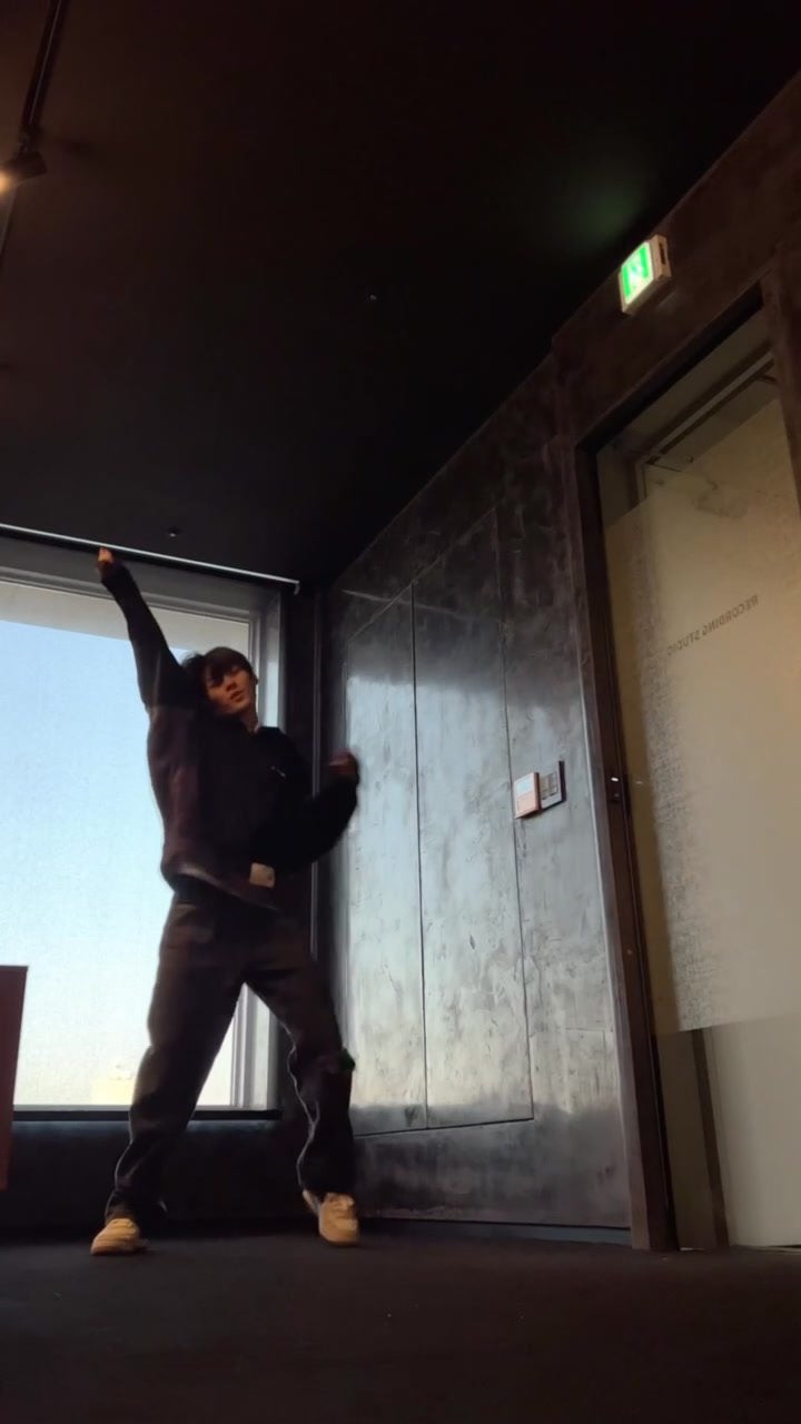 TNX キョンジュン - Ditto (orig. NewJeans) (Dance Challenge) - TKHUNT