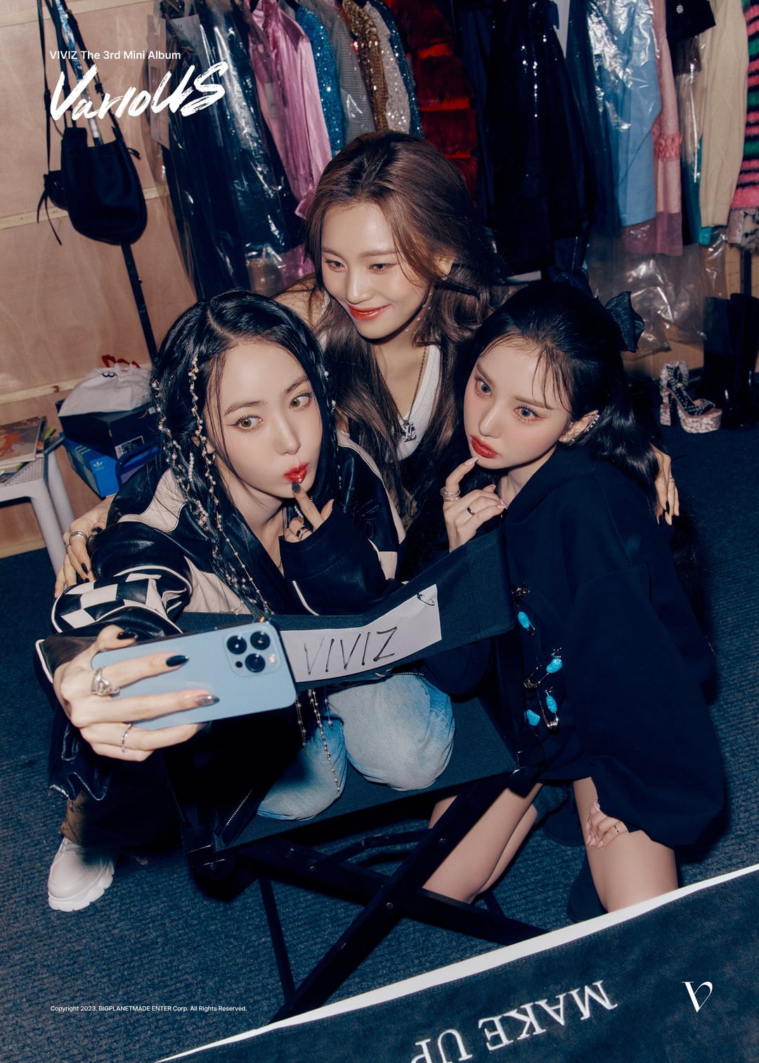 VIVIZ - The 3rd Mini Album: VarioUS (コンセプトフォト3 - OFF&ON Ver.) - TKHUNT