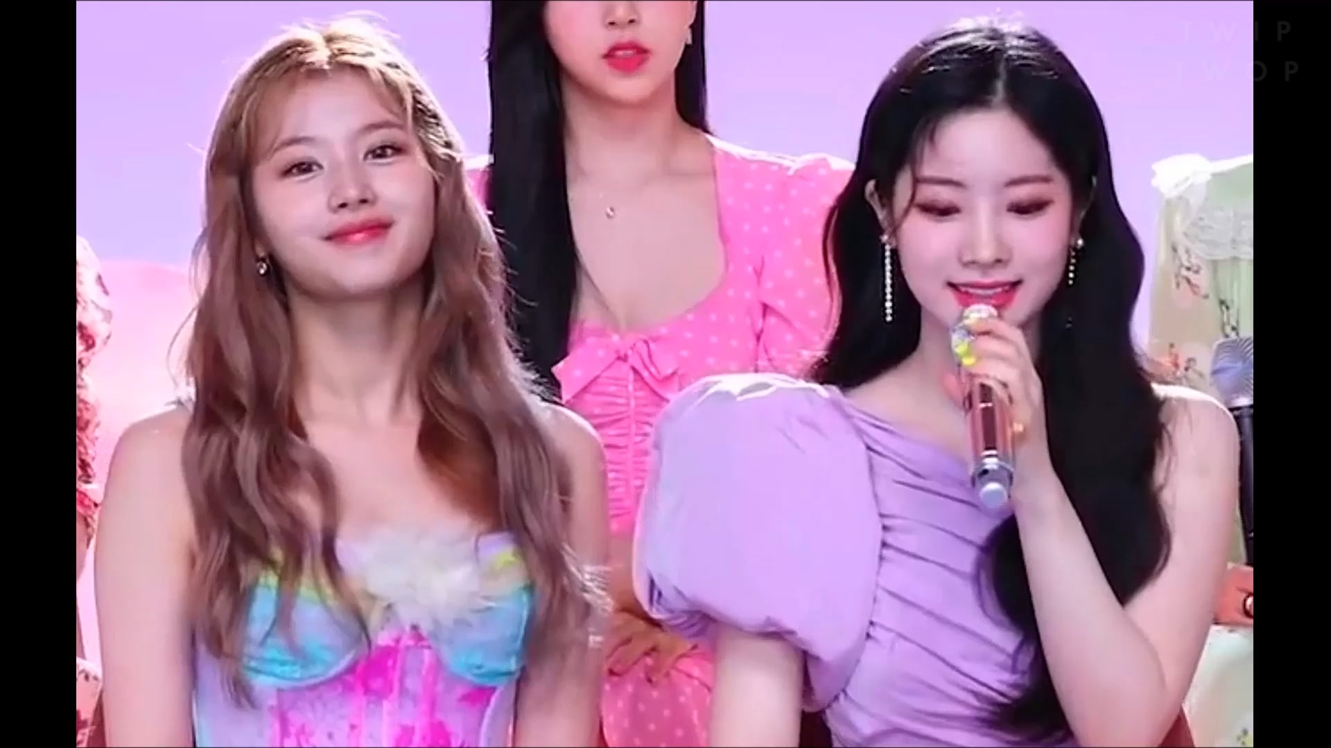 娘のJINNIのライブを見守るSAIDA親子 - TKHUNT