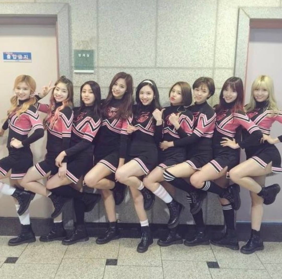 TWICEの初期にさかのぼる - TKHUNT