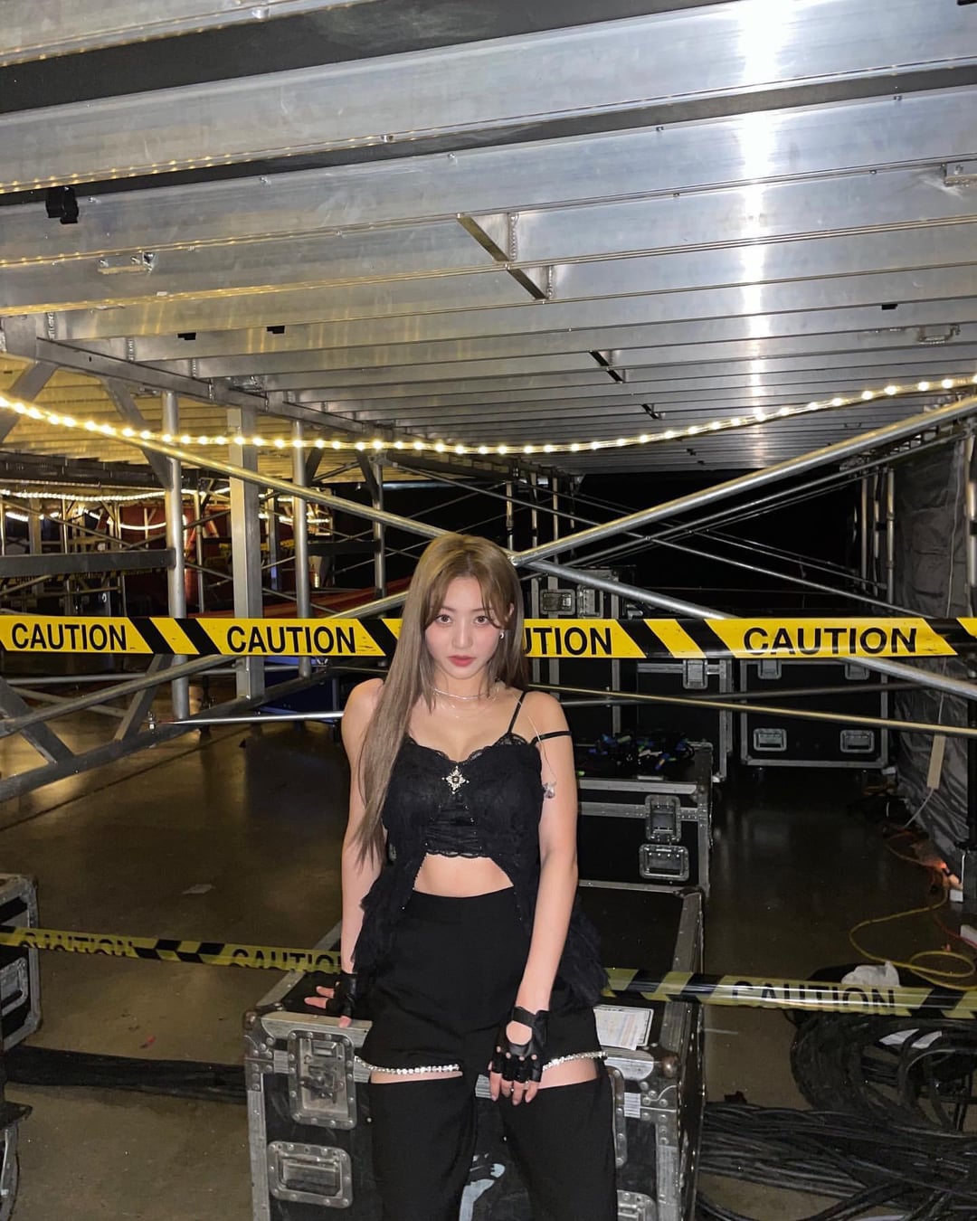 230504 ジヒョ Instagram 更新 - 「シドニー🖤 」 - TKHUNT