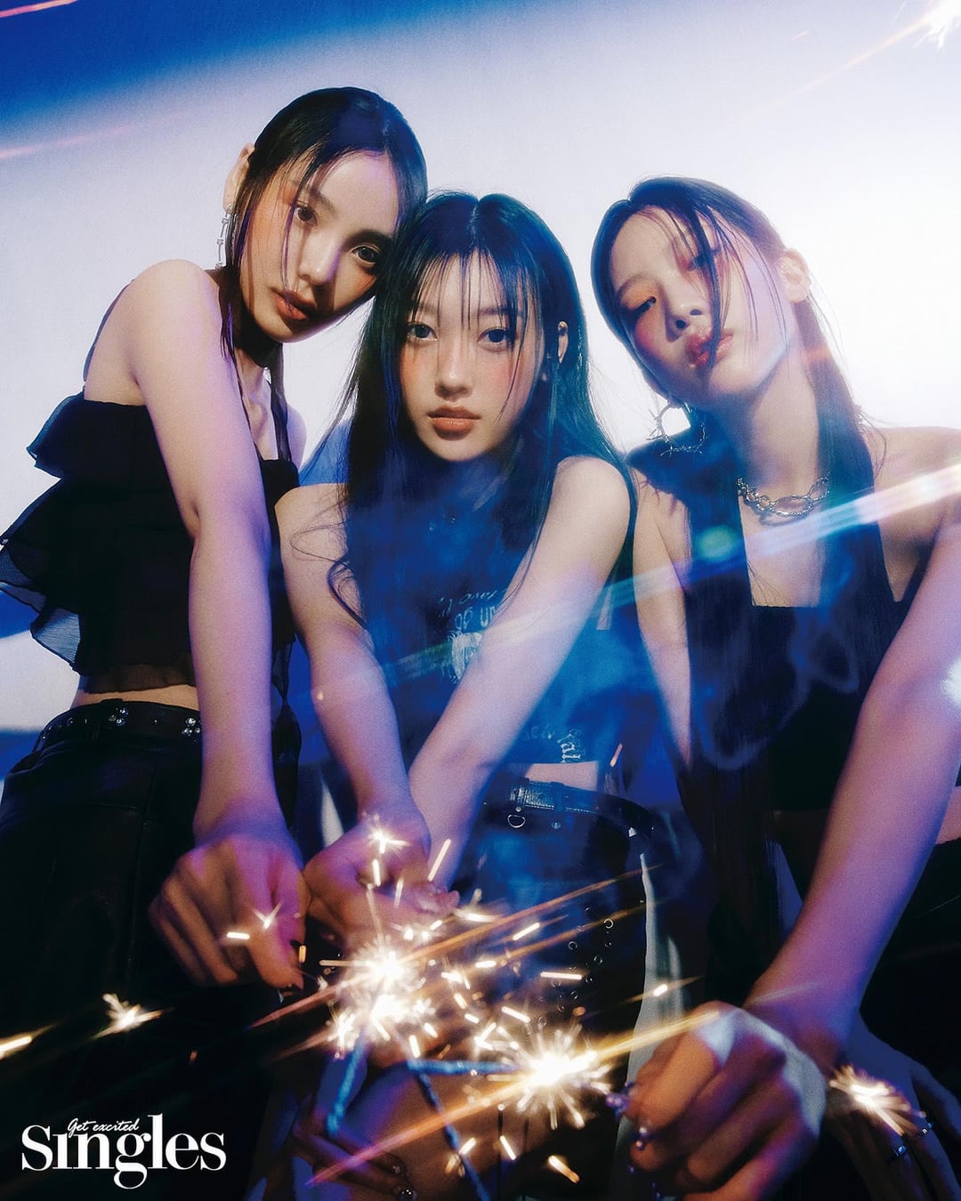 ODD EYE CIRCLE - Singles Magazine Korea (September 2023 Issue - Pictorial Preview #1) - TKHUNT