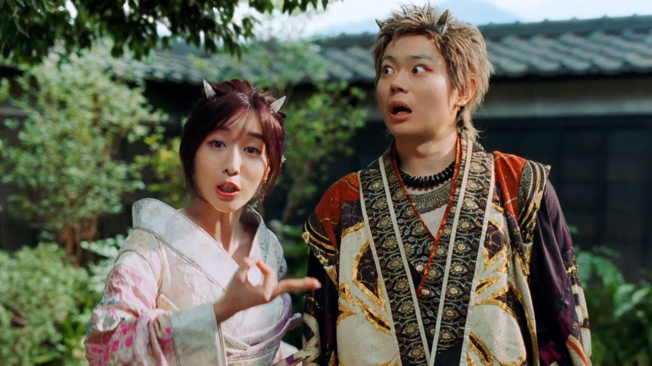 【au三太郎】田中みな実、“鬼ちゃん”菅田将暉の嫁になって登場！？ボディラインあらわなぴったり衣装で“鬼嫁”を熱演 au三太郎シリーズ最新TVCM「鬼嫁登場」篇 - TKHUNT