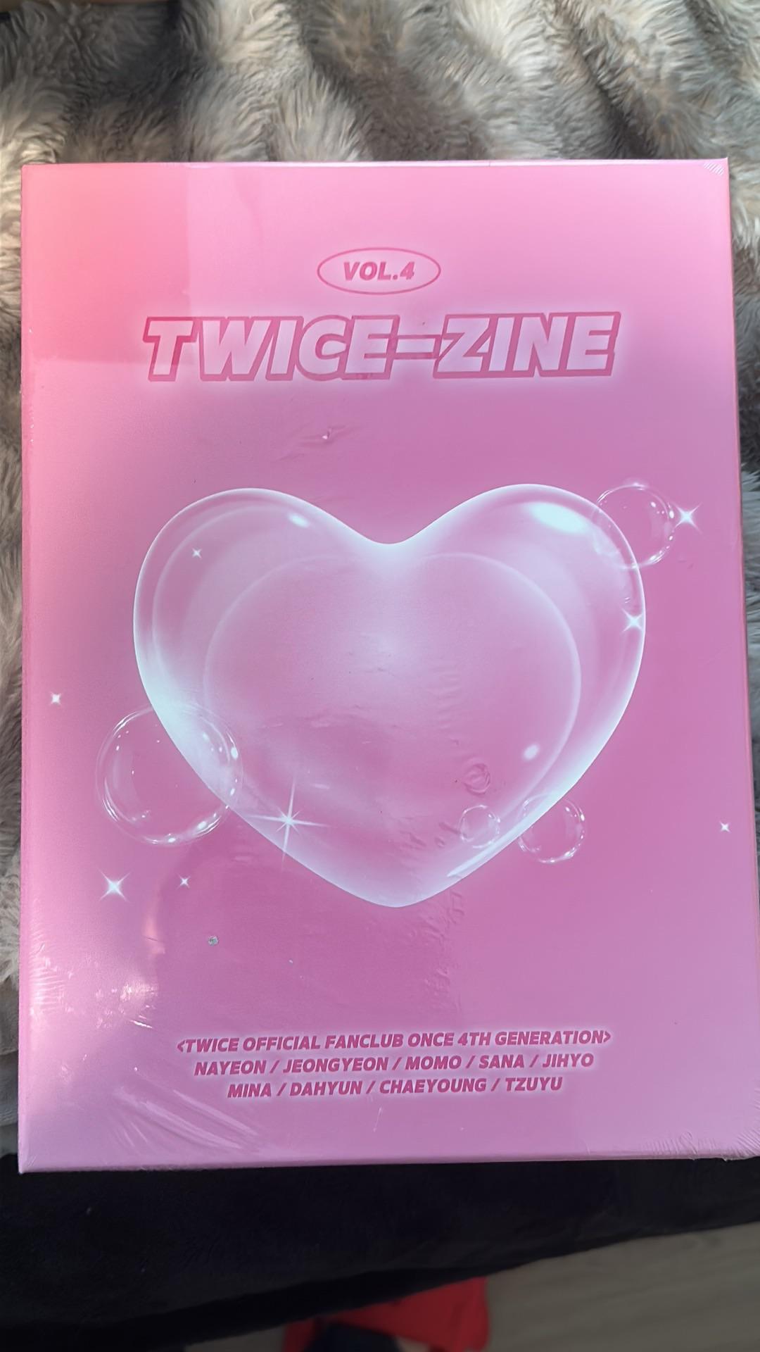 ついに登場：TWICE-ZINE VOL.4 - TKHUNT