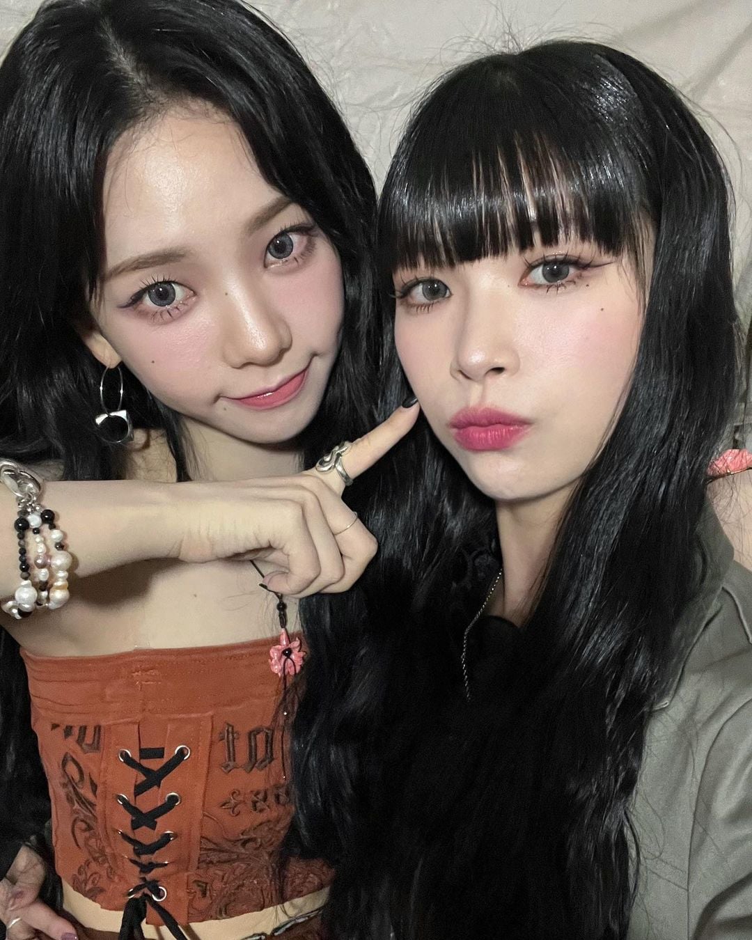 231008 aura_s.jin__v_v aespa で Instagram を更新 - TKHUNT