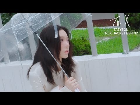 少女時代 (少女時代) テヨン - へ。 X (ジャケットの後ろ) (231202) [Eng Sub] - TKHUNT