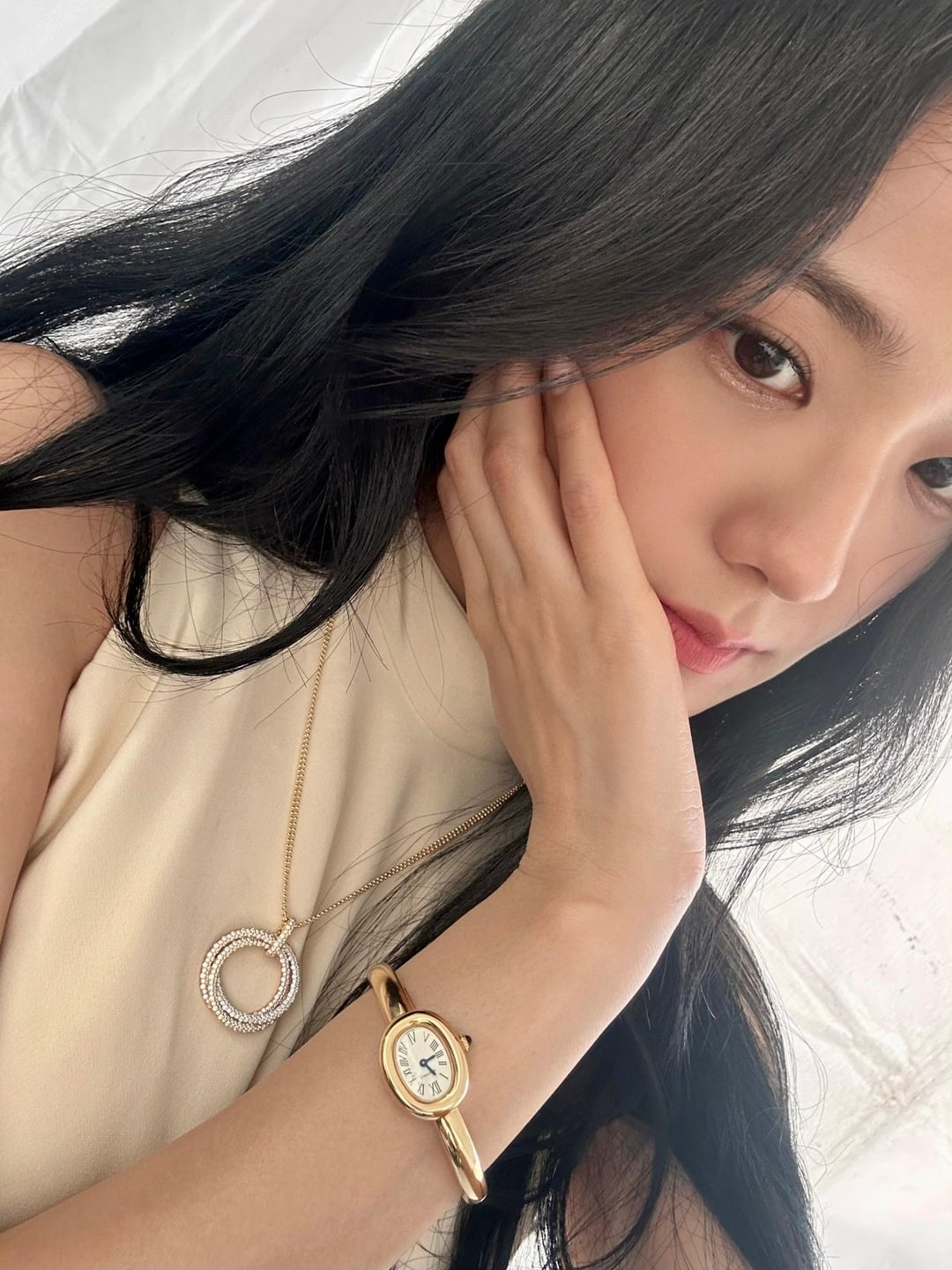 240225 Jisoo Weibo アップデート - TKHUNT