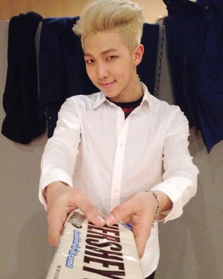 [BTS_twt] BTS がバレンタインデーを祝う - 130214 - TKHUNT