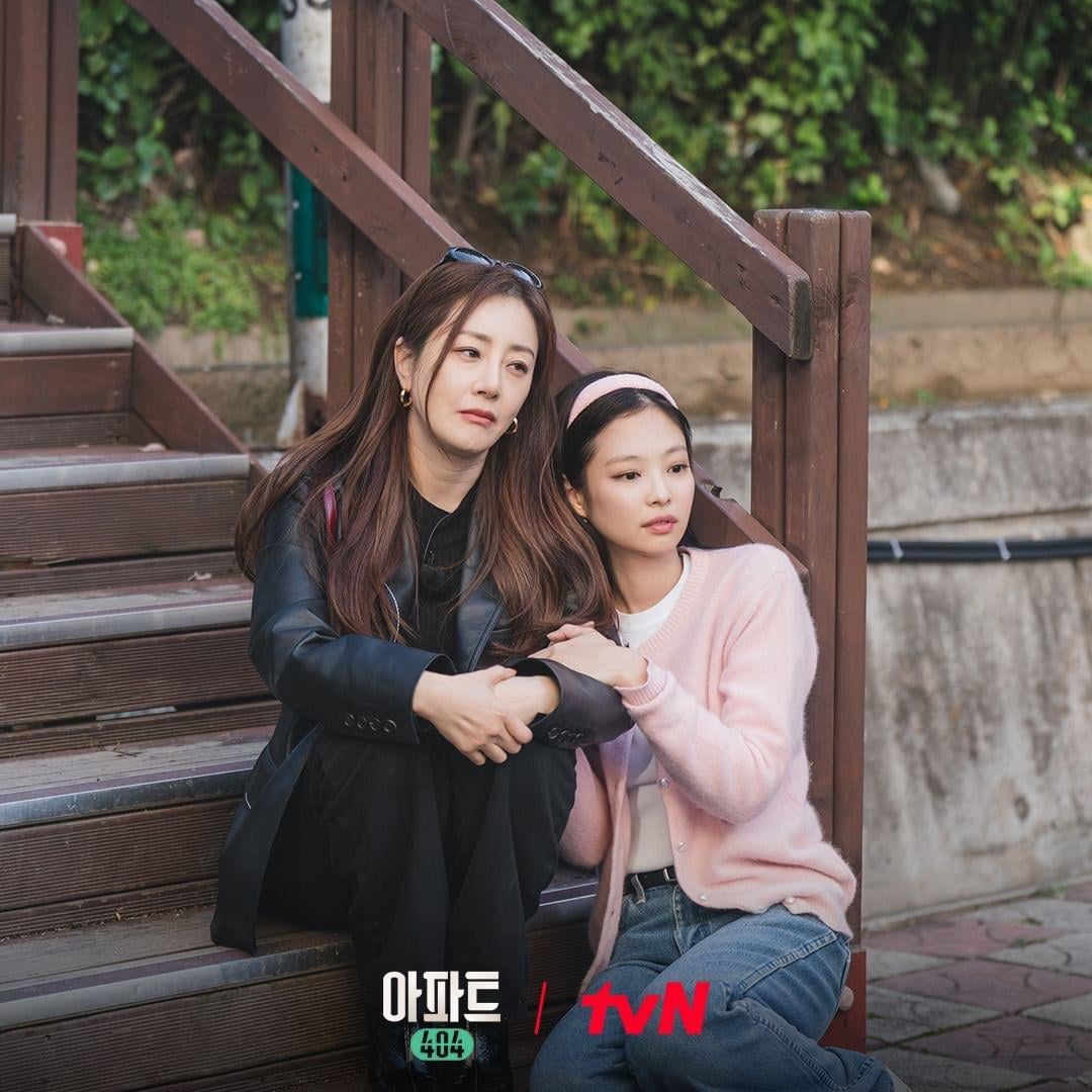 240224 tvn_joy IG アップデート (ジェニー付き) - TKHUNT