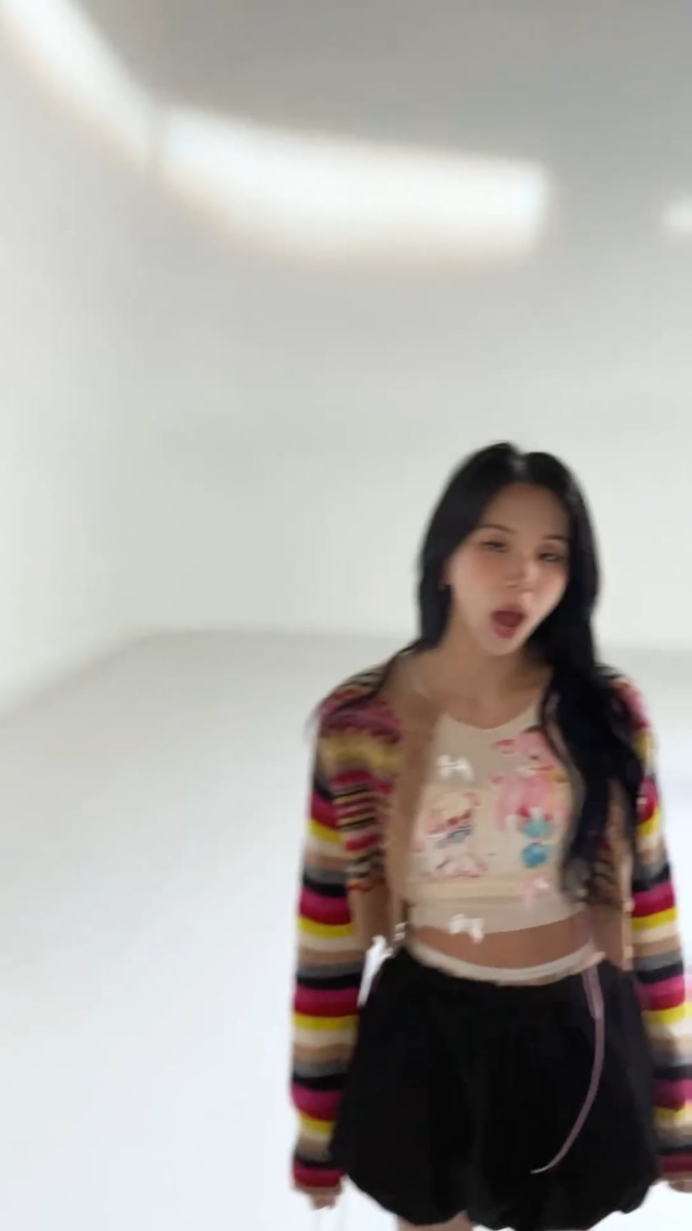 240213 ミナ、ツウィ、チェヨン - TKHUNT