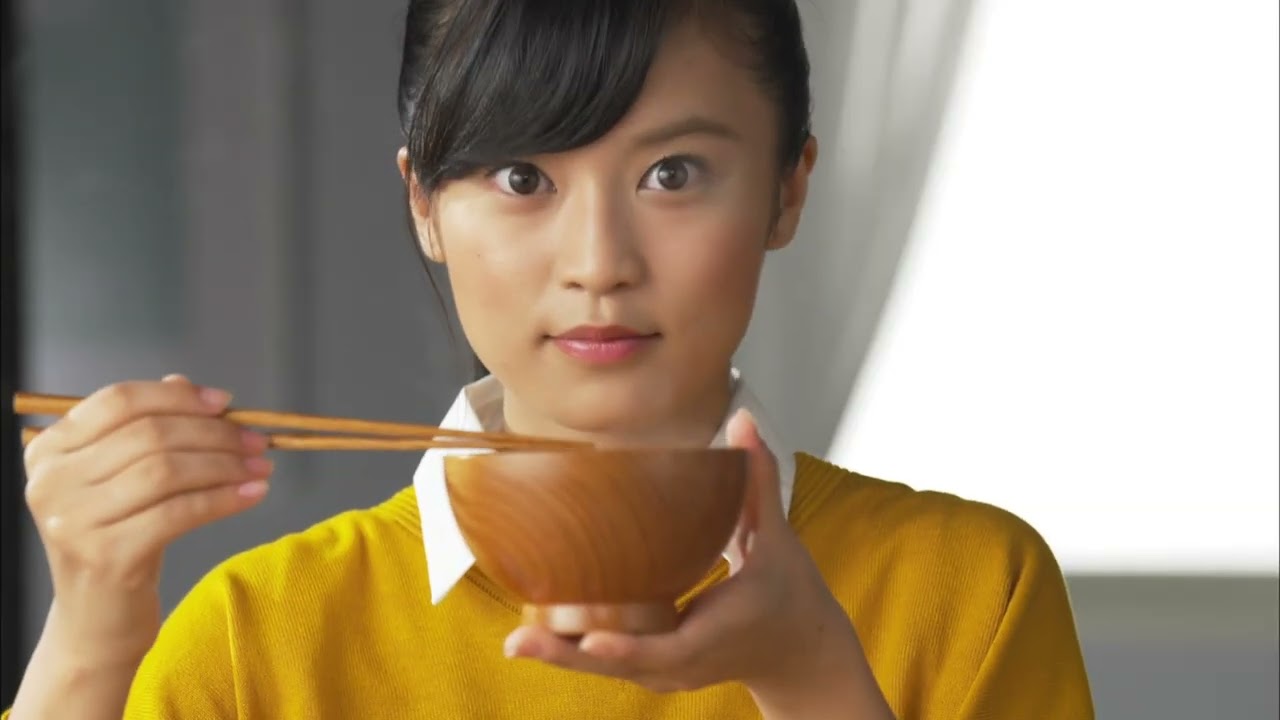 永谷園 小島瑠璃子 15秒03 - TKHUNT