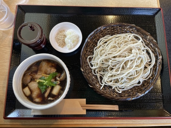 【悲報】中居正広「そば屋へ行って700円のそば食って駐車場代が800円だったのよ、二度と行かない。」 - TKHUNT