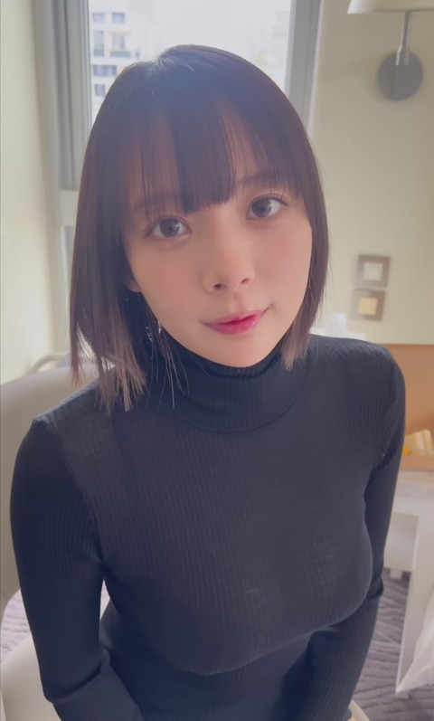 【画像】岡田紗佳さん(31)のニットお胸wwwwwwwwwww - TKHUNT