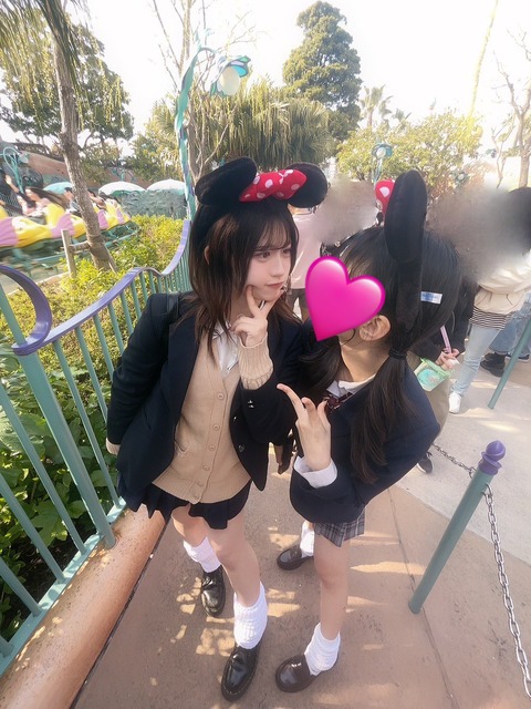 【画像】むちむちJKさん、卒業記念で脱いでしまうwwwwwwwwwwww - TKHUNT