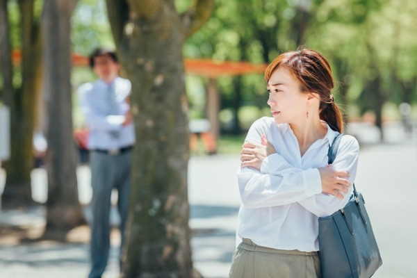 【戦慄】男「貸した200万返せよ」女「女なんですけど？」男「返せ」←これ - TKHUNT