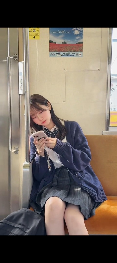 【画像】この男子の理想を体現したJKに見つかったらwwwwwwwwwwwwww - TKHUNT