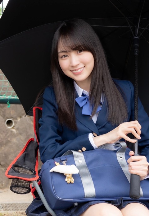 【悲報】アラサーまんさん(28)、JKコスをさせられてしまうwwww（※画像あり） - TKHUNT