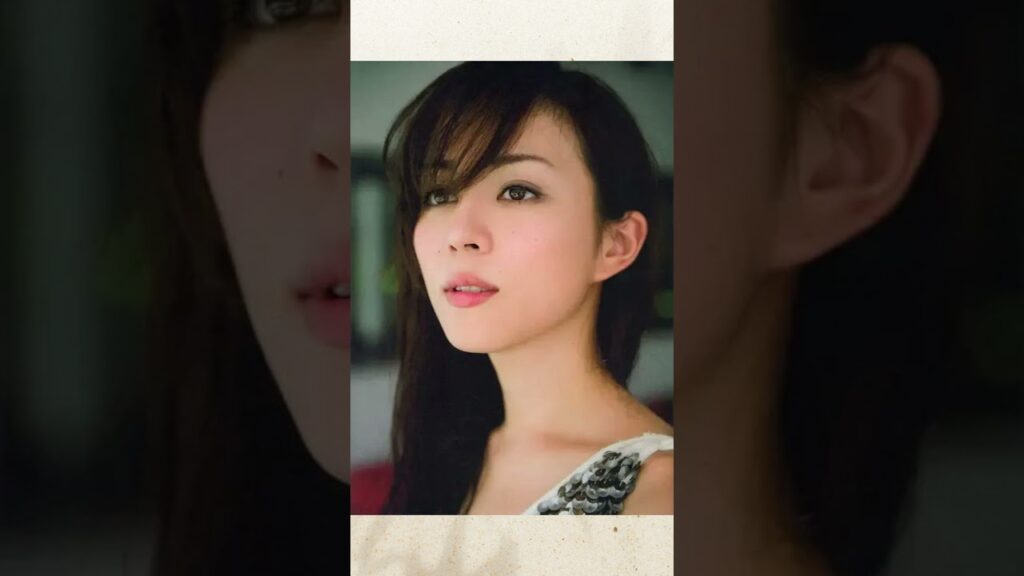 比嘉愛未の白い衣装が話題沸騰！「美しすぎて言葉にならない」「ブランドはどこ？」の声続出 - TKHUNT