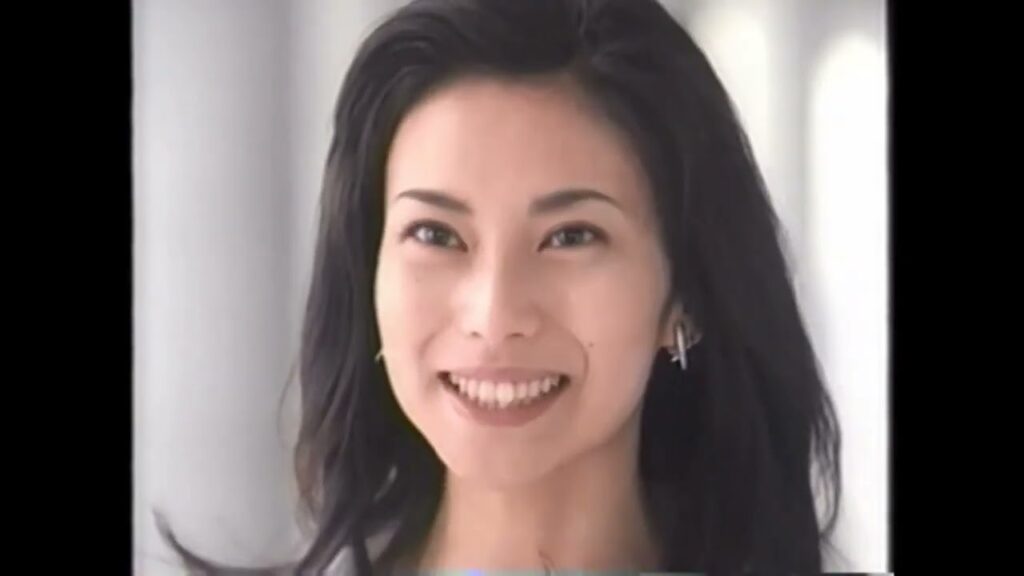 柴咲コウさん「ファンデーションは使ってません」CM - TKHUNT